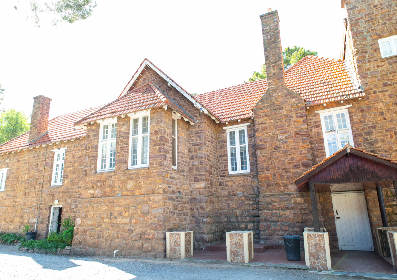 Rooms and Rates @ Dunn's Castle